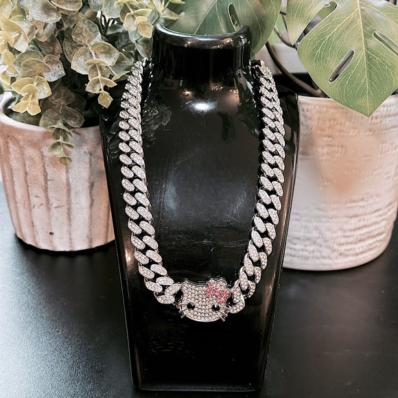 Hello Kitty | Jewelry | Brand New 7 Cuban Link Hello Kitty Necklace ...